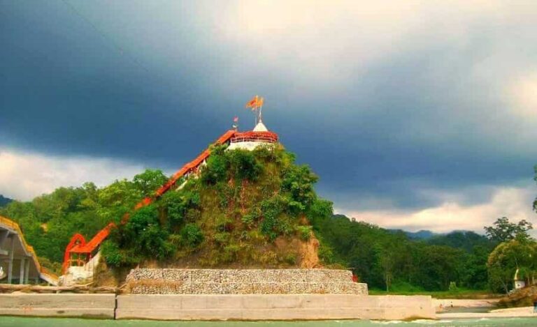 30 Most Famous Hindu Temples of Uttarakhand You Must Visit