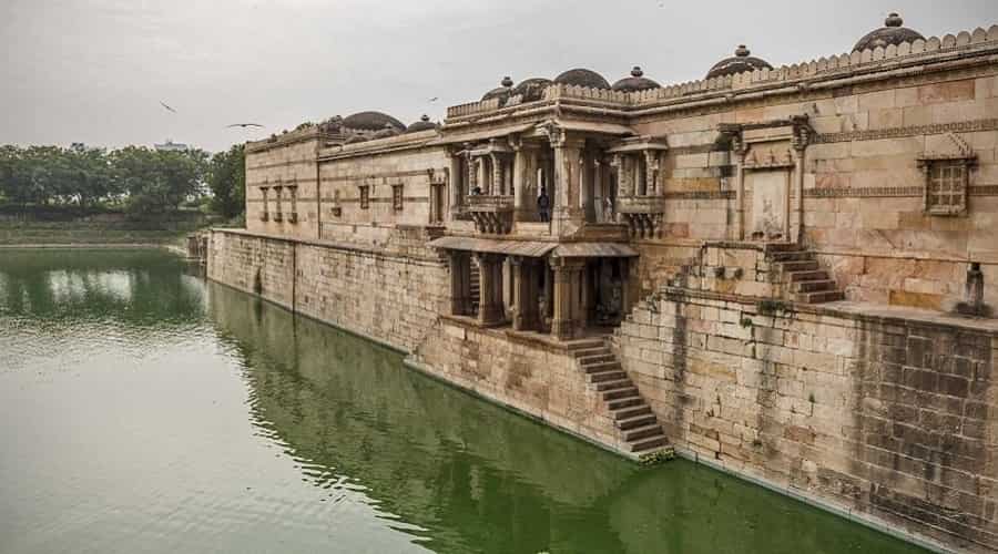 26 Most Popular Historical Places & Monuments In Gujarat