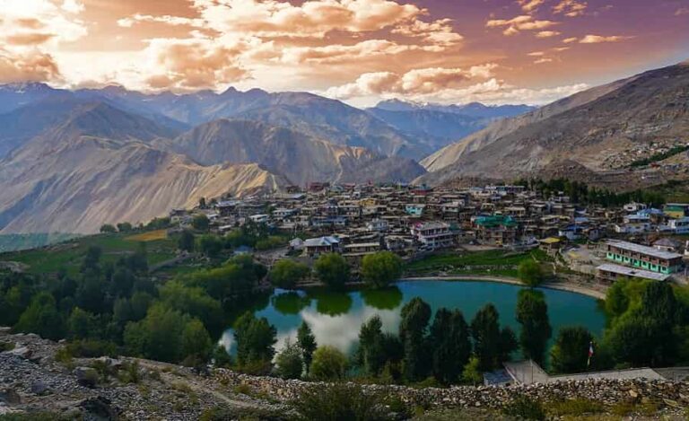 Top 27 Most Beautiful Lakes in India