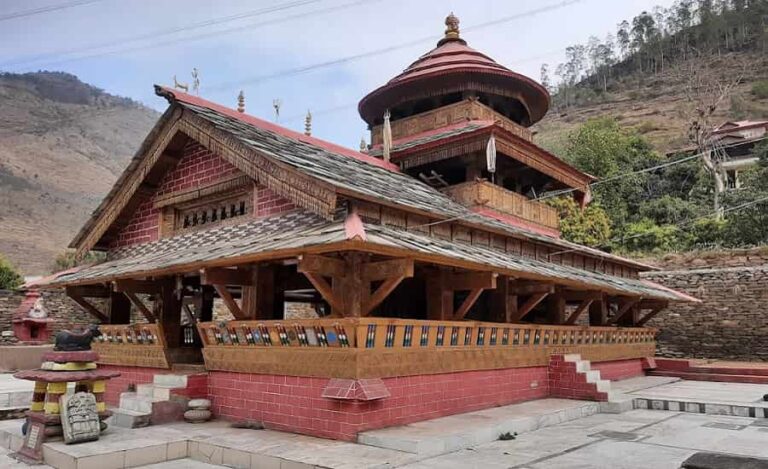 22 Most Famous Hindu Temples in Himachal Pradesh