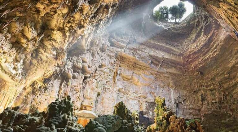 A List of 15 Most Famous Caves In India - 2023