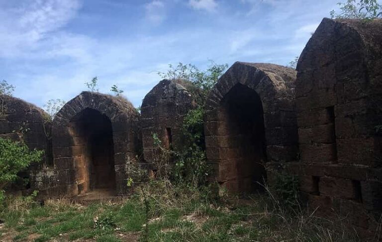 10 Famous Historical Monuments of Karnataka In 2023