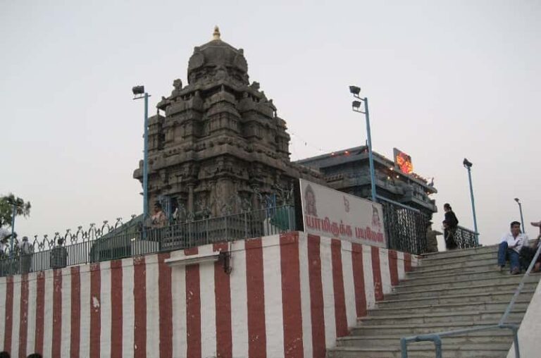 18 Most Popular Hindu Temples in Delhi