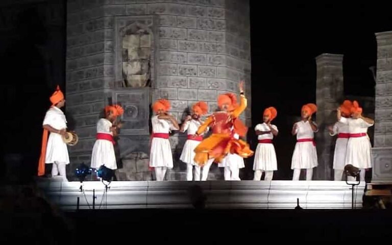 Koli Dance - Popular Folk Dance of Maharashtra