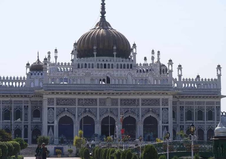 28 Most Famous Monuments in Uttar Pradesh
