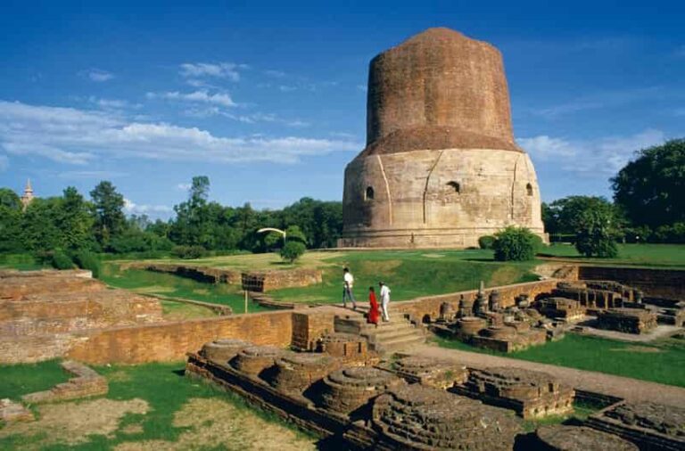 28 Most Famous Monuments in Uttar Pradesh