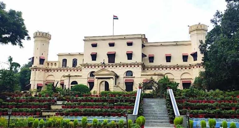 28 Most Famous Monuments in Uttar Pradesh