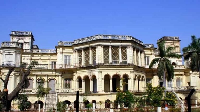28 Most Famous Monuments in Uttar Pradesh